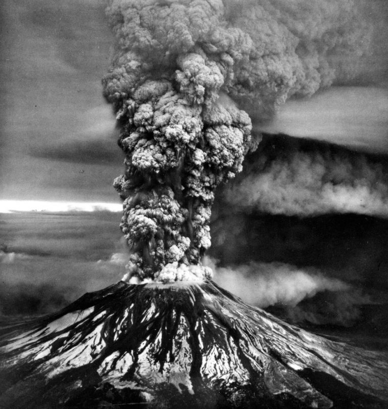 Washington’s Volcanoes Are Experiencing Seismic Tremors from an ...